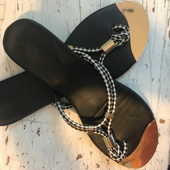 Mossimo Supply Co. | Shoes | Beautiful Mossimo Sandals | Poshmark